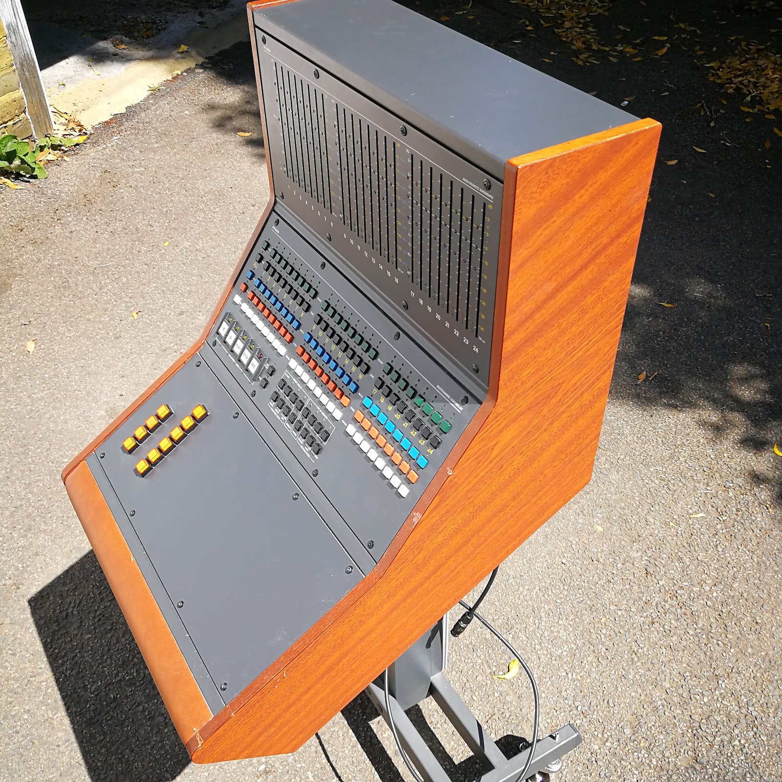 Spheremusic - Bargain or auction detail