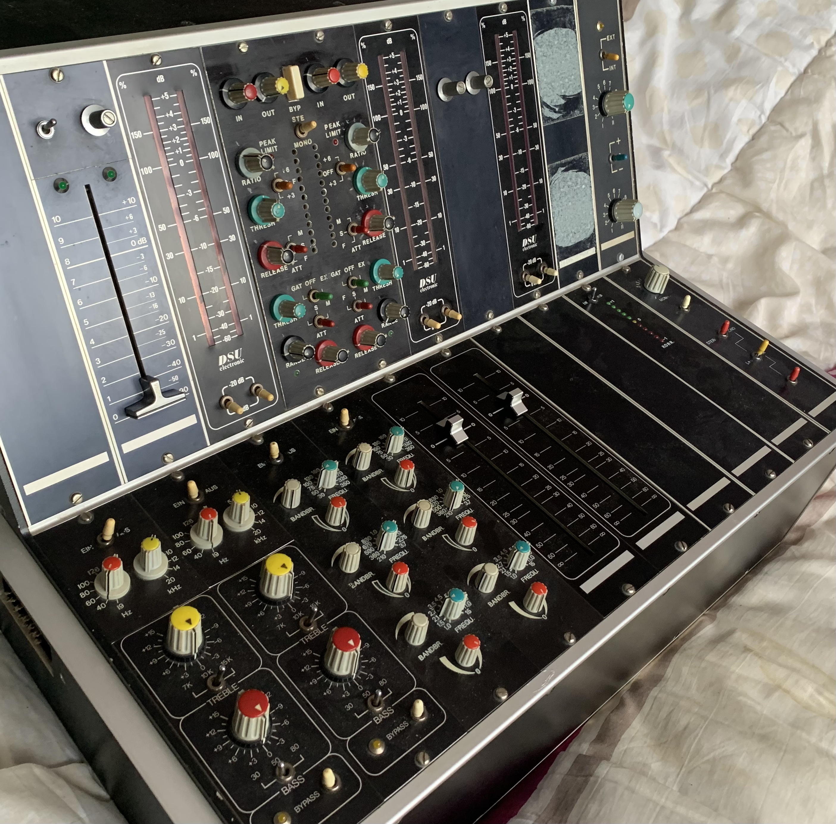 Spheremusic - Bargain or auction detail